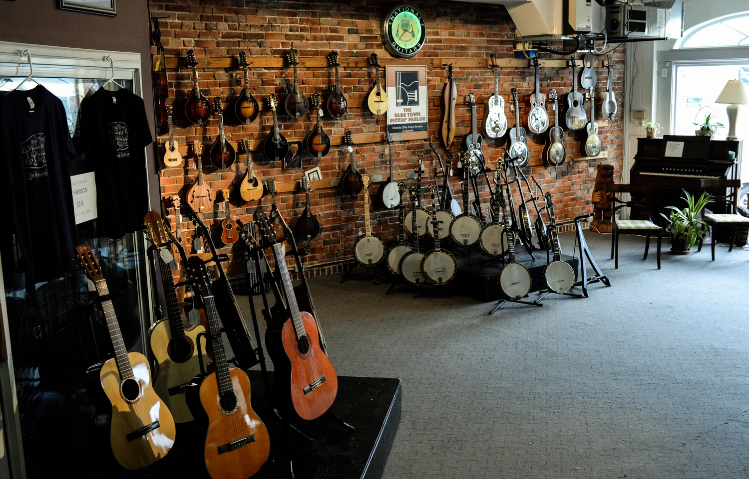 Olde Town Pickin' Parlor