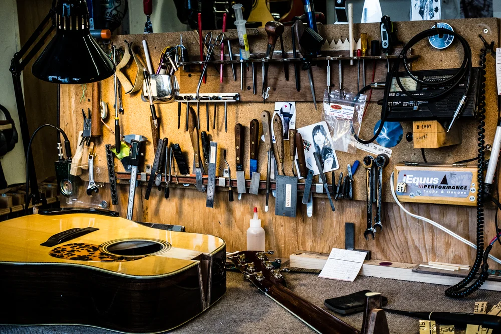 Olde Town Pickin' Parlor–Repairs