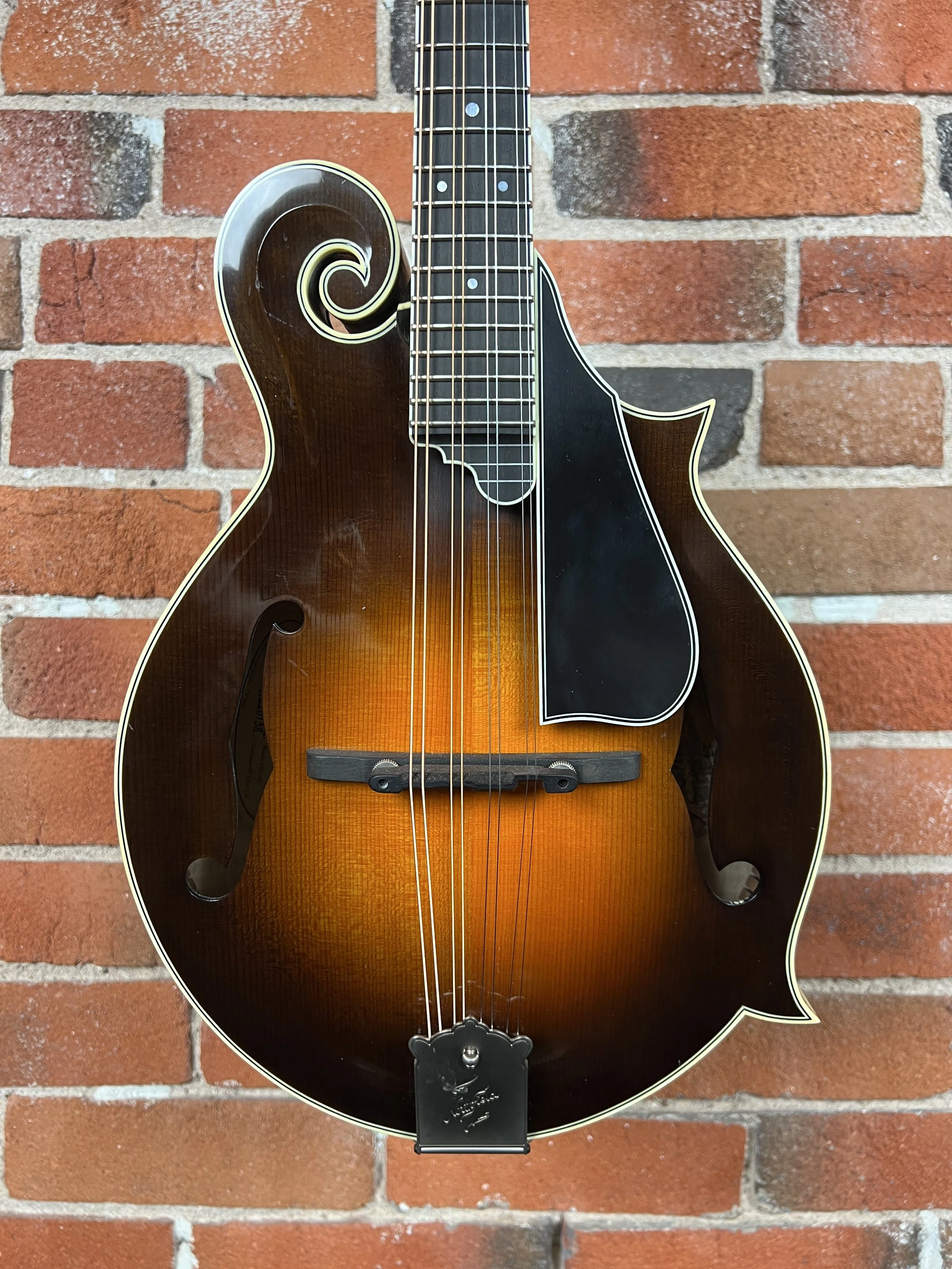 Olde Town Pickin' Parlor–Mandolin