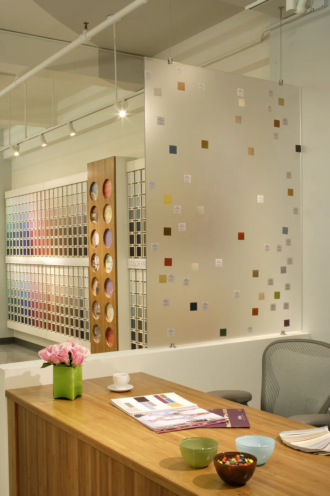 Benjamin Moore — Searl Lamaster Howe Architects