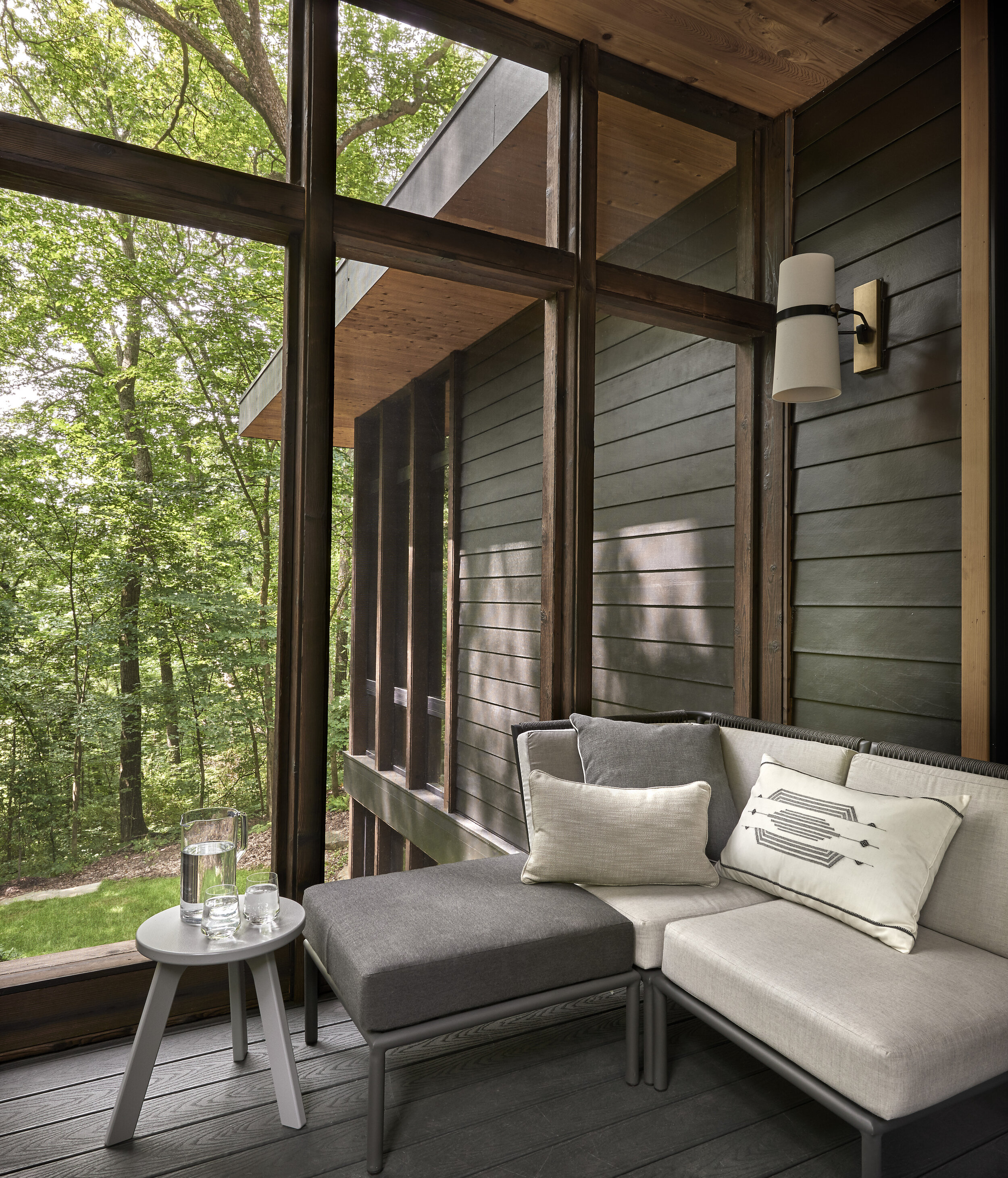 Lawless Retreat — Searl Lamaster Howe Architects