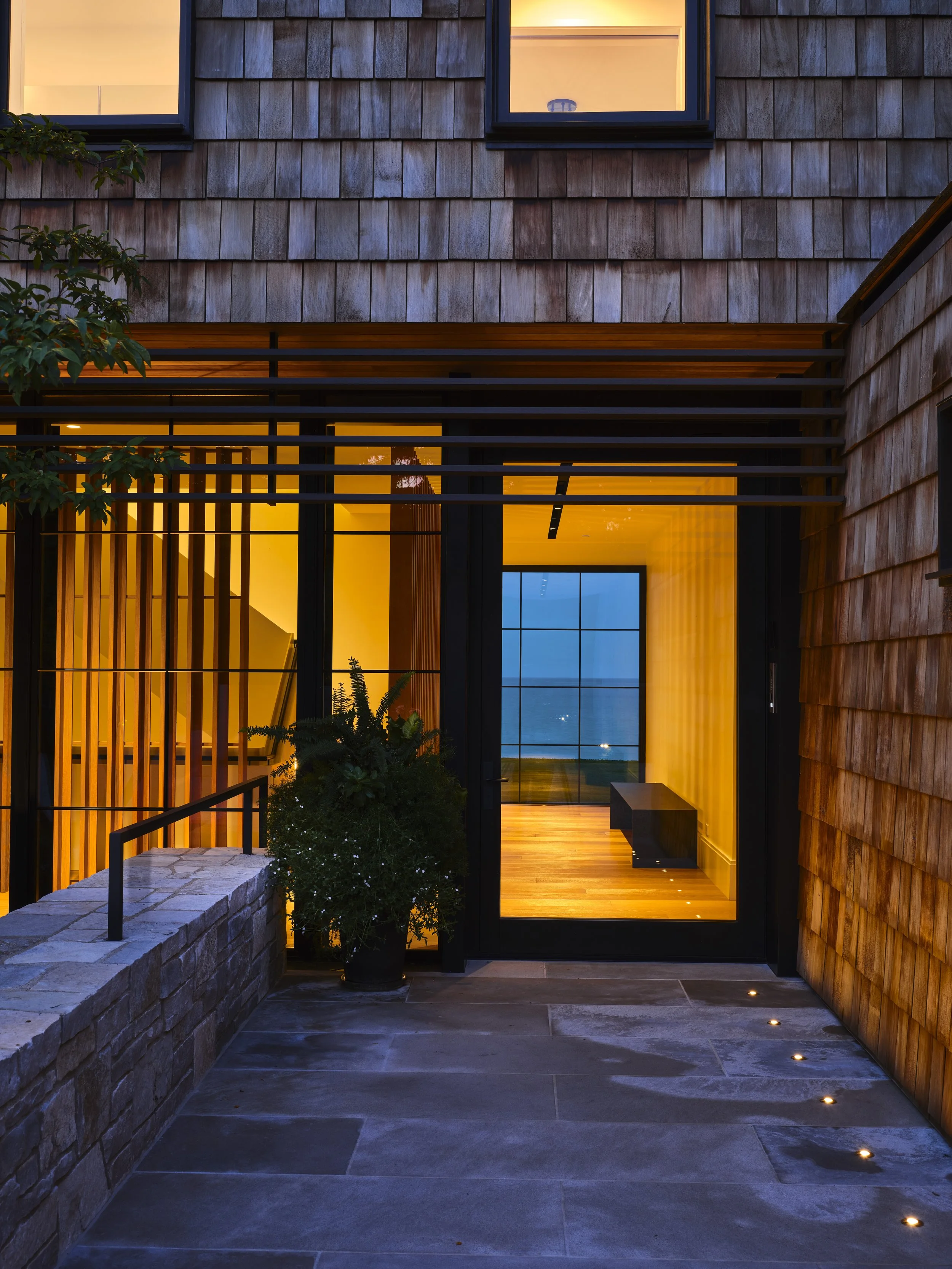 Blufftop Residential Lake-House — Searl Lamaster Howe Architects