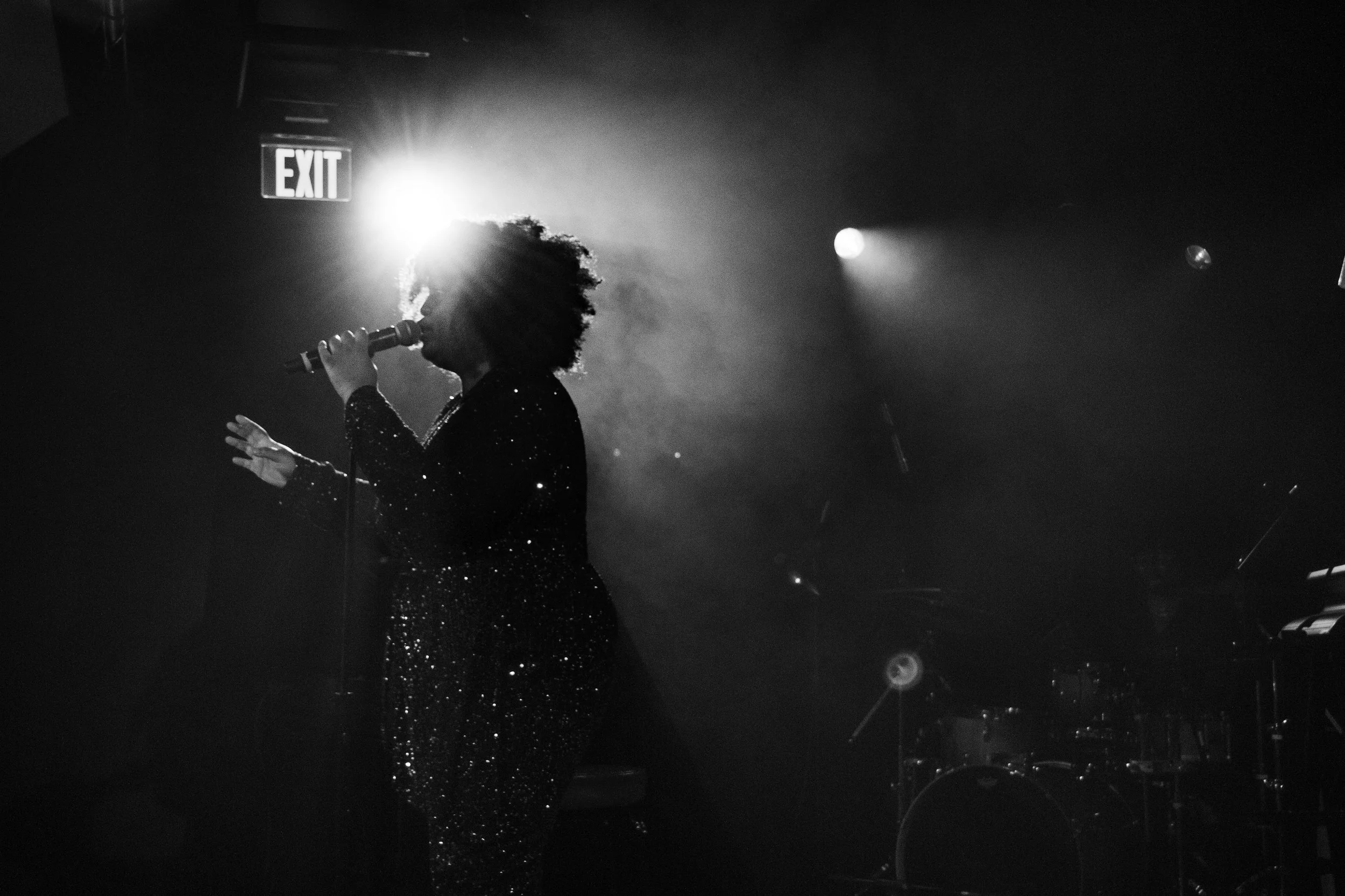 Performances — AKENYA