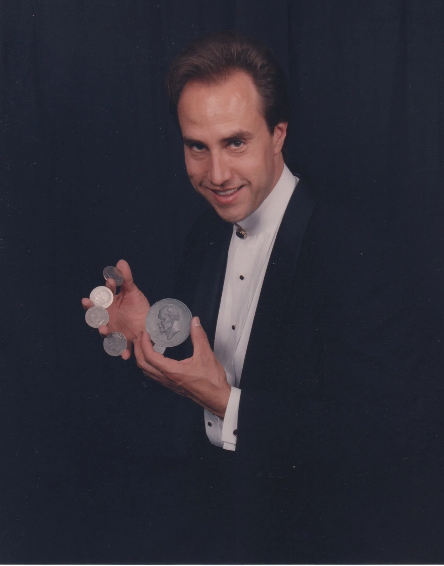 Mark Paskell Entertainment — Vita Perfetta