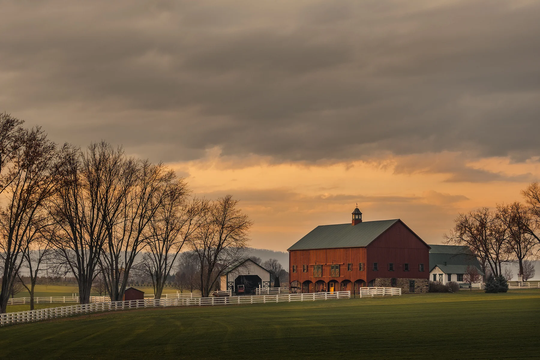 Red Barn Photography