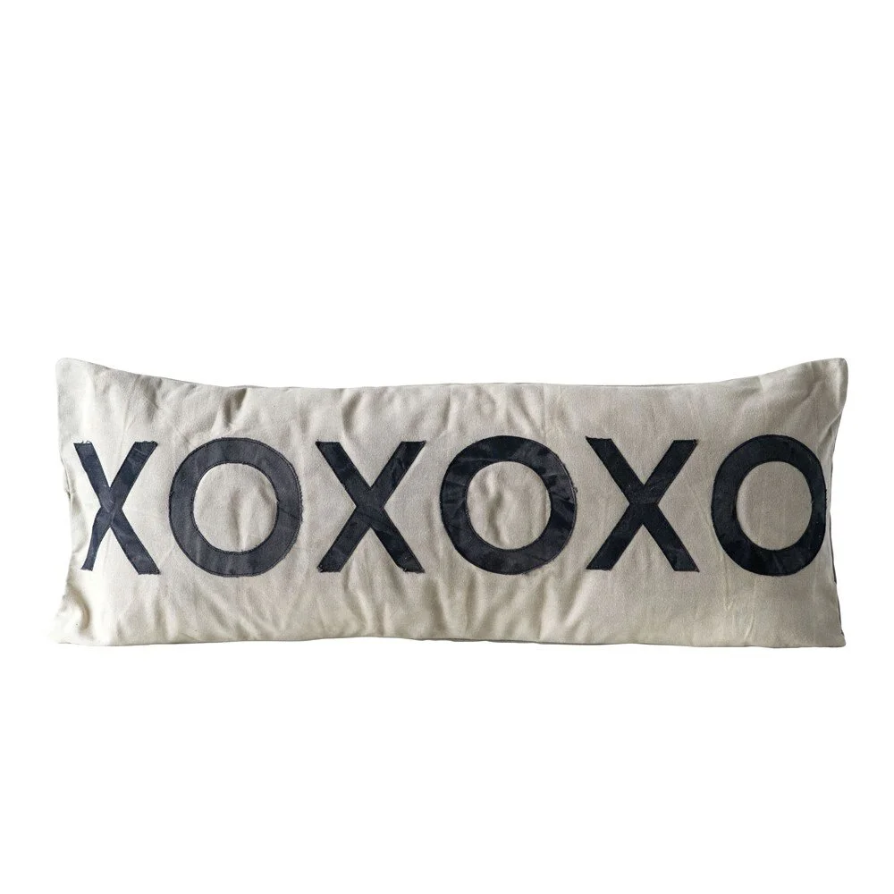 pillows — MUSEUM OUTLETS