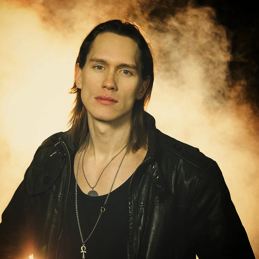 sE Electronics - sE Artists