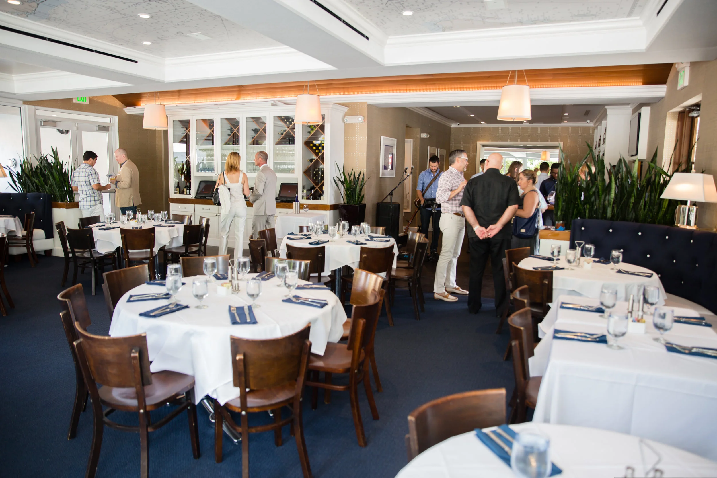MEET — Table 26° Palm Beach