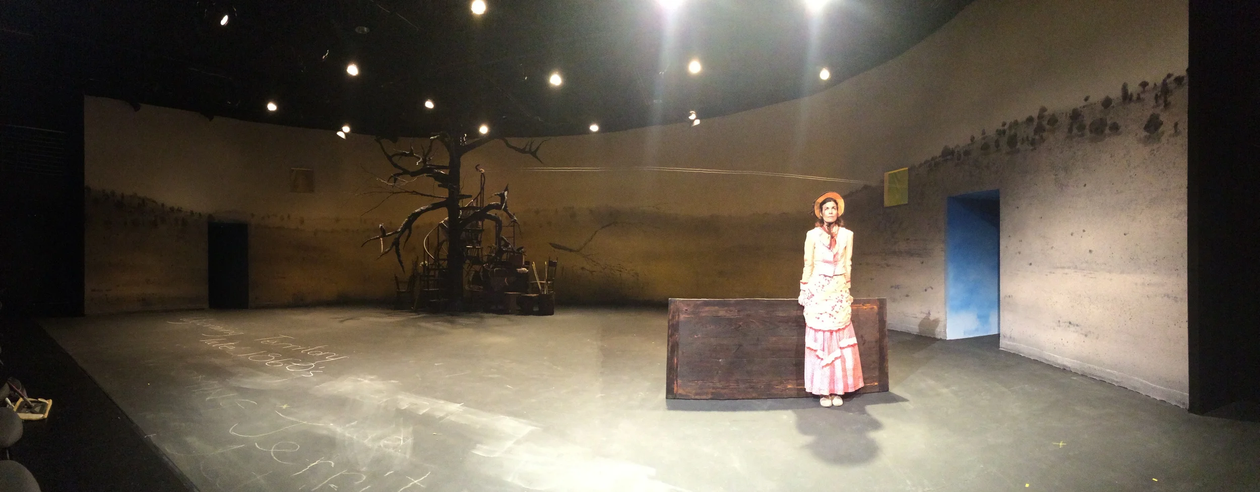 Robin Vest Set Design