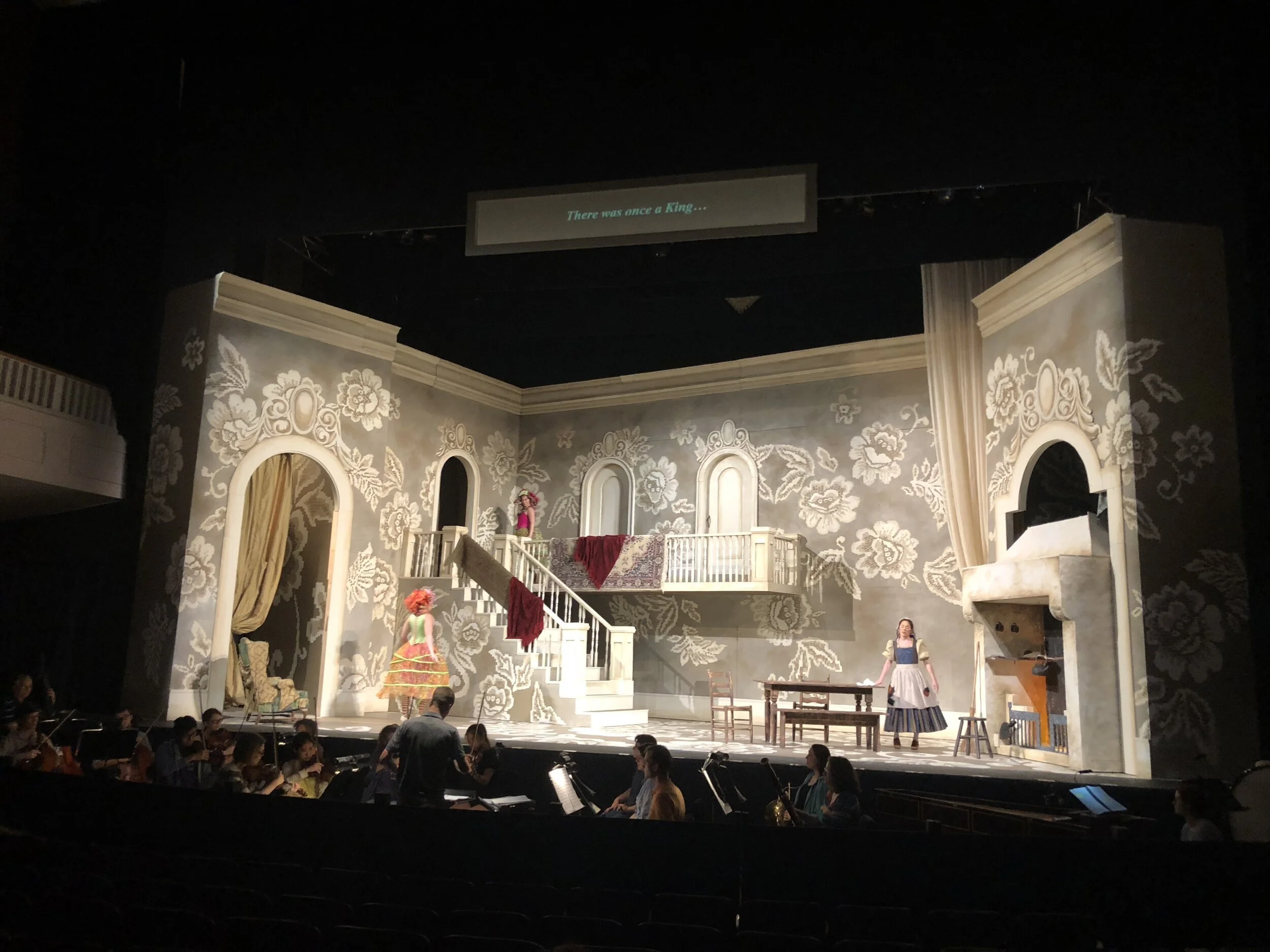 Robin Vest Set Design