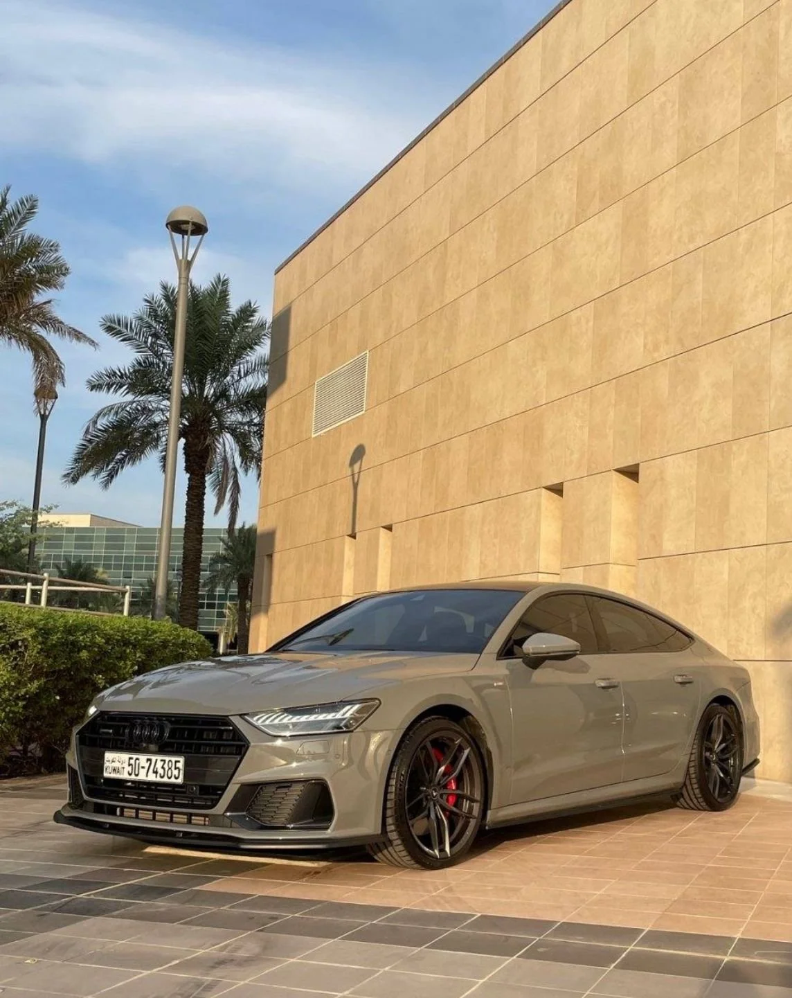 Audi a7 s-line 2019 اودي ا٧ ٢٠١٩ — Q8RIDER