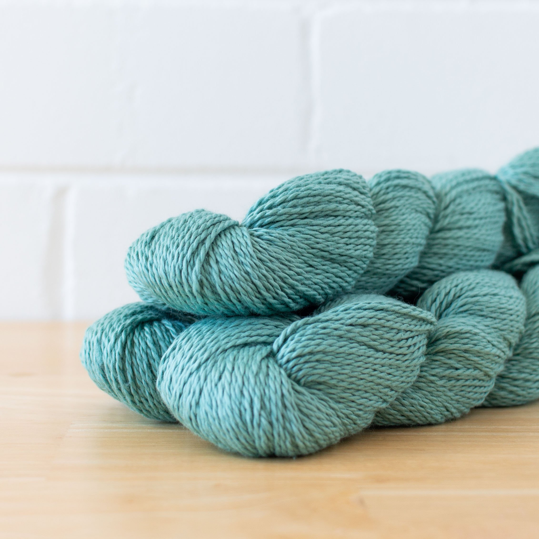 Amano | De Verano — Loom + Spindle