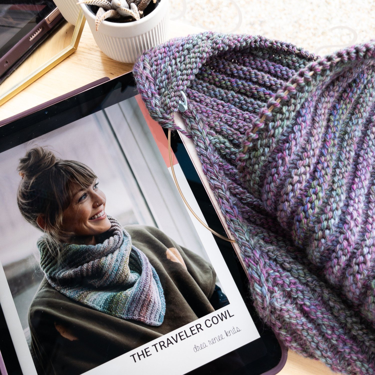 THE TRAVELER COWL | A Studio Project — Loom + Spindle