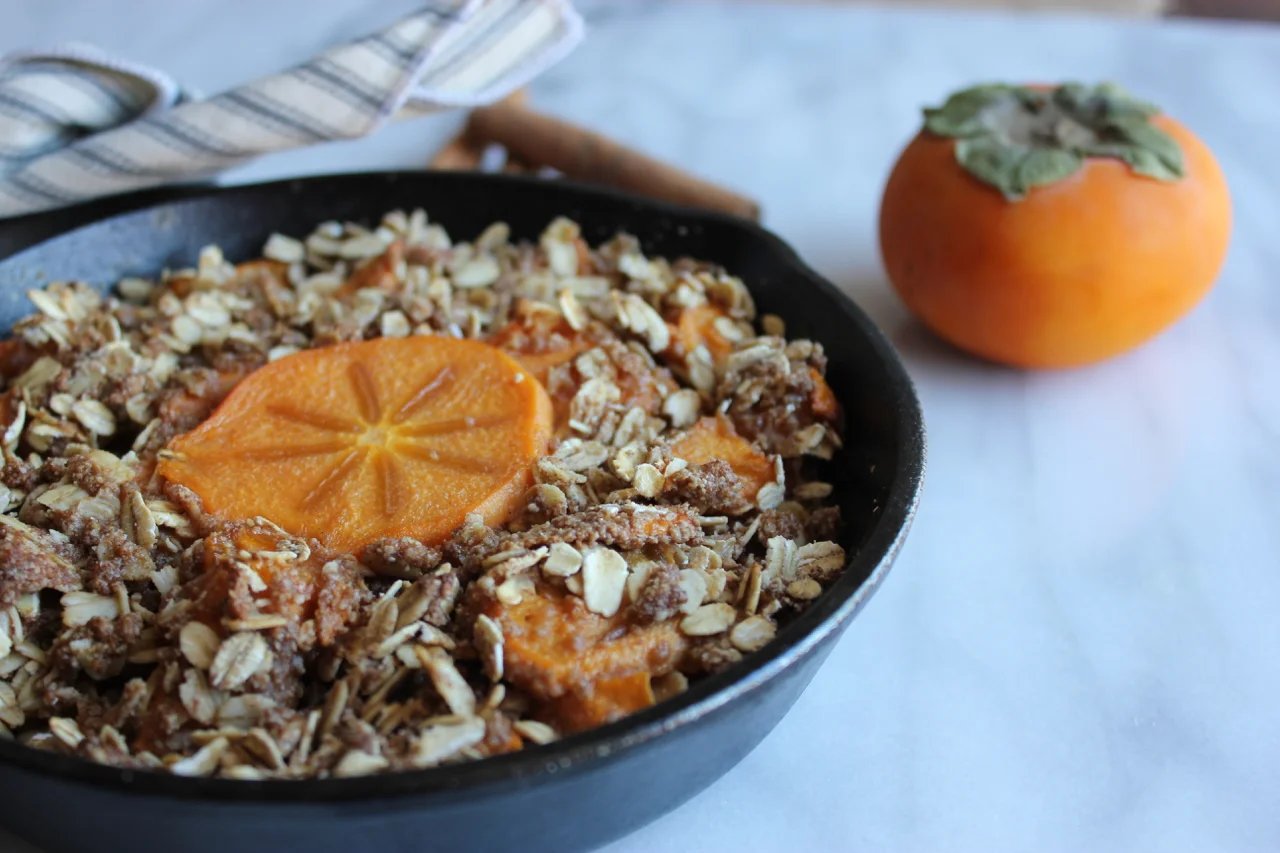 Persimmon Spice Crisp — living minnaly