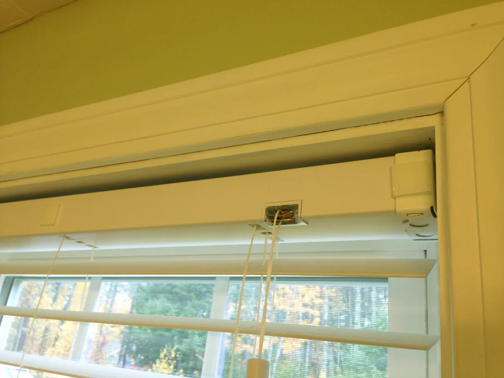 Easy No-Hardware Valance for Blinds —New England Lifestyle, Motherhood ...