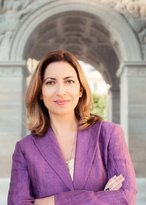 About Nora — Nora Ganescu