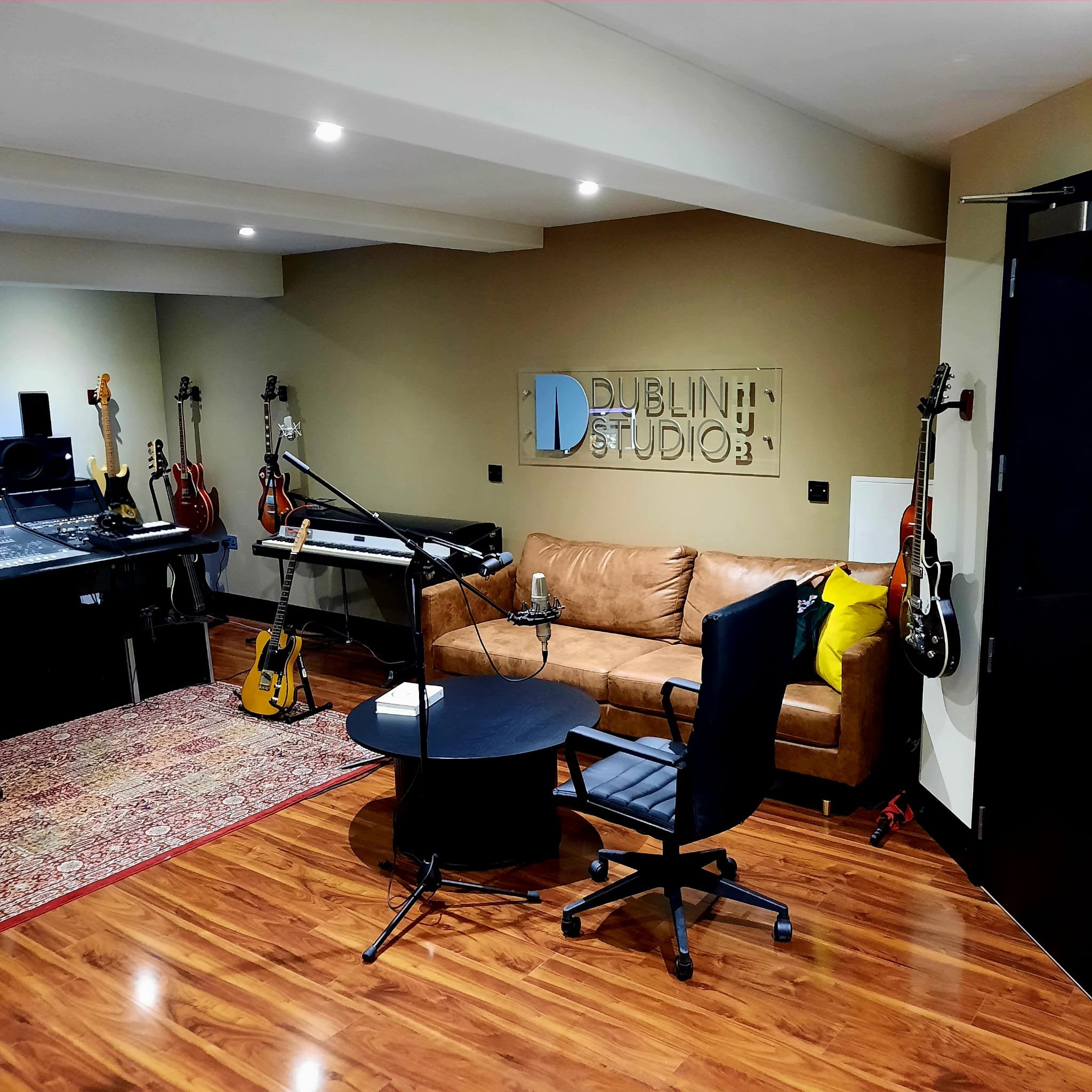 Vault Recording Studios — dublin studio hub