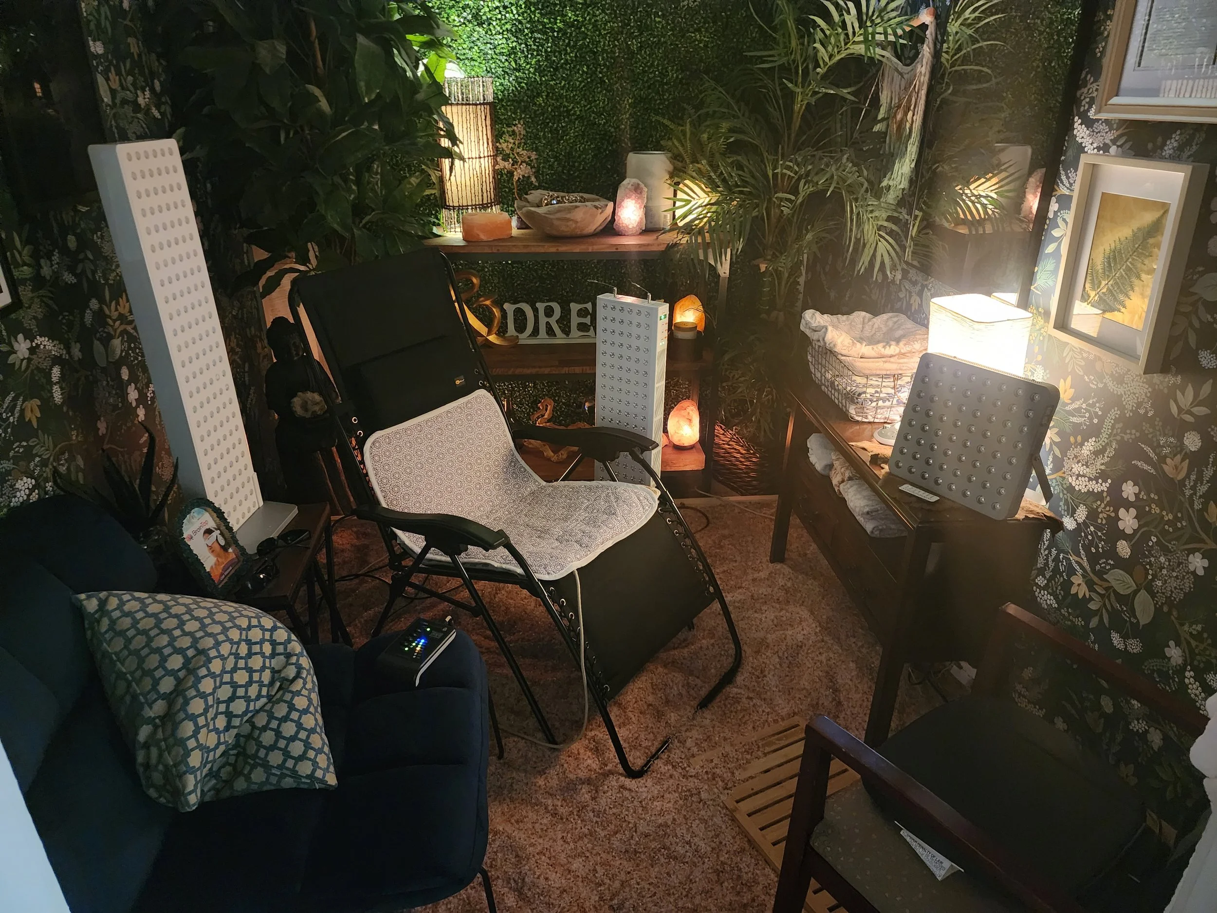 Radiant Life Holistic Wellness Center