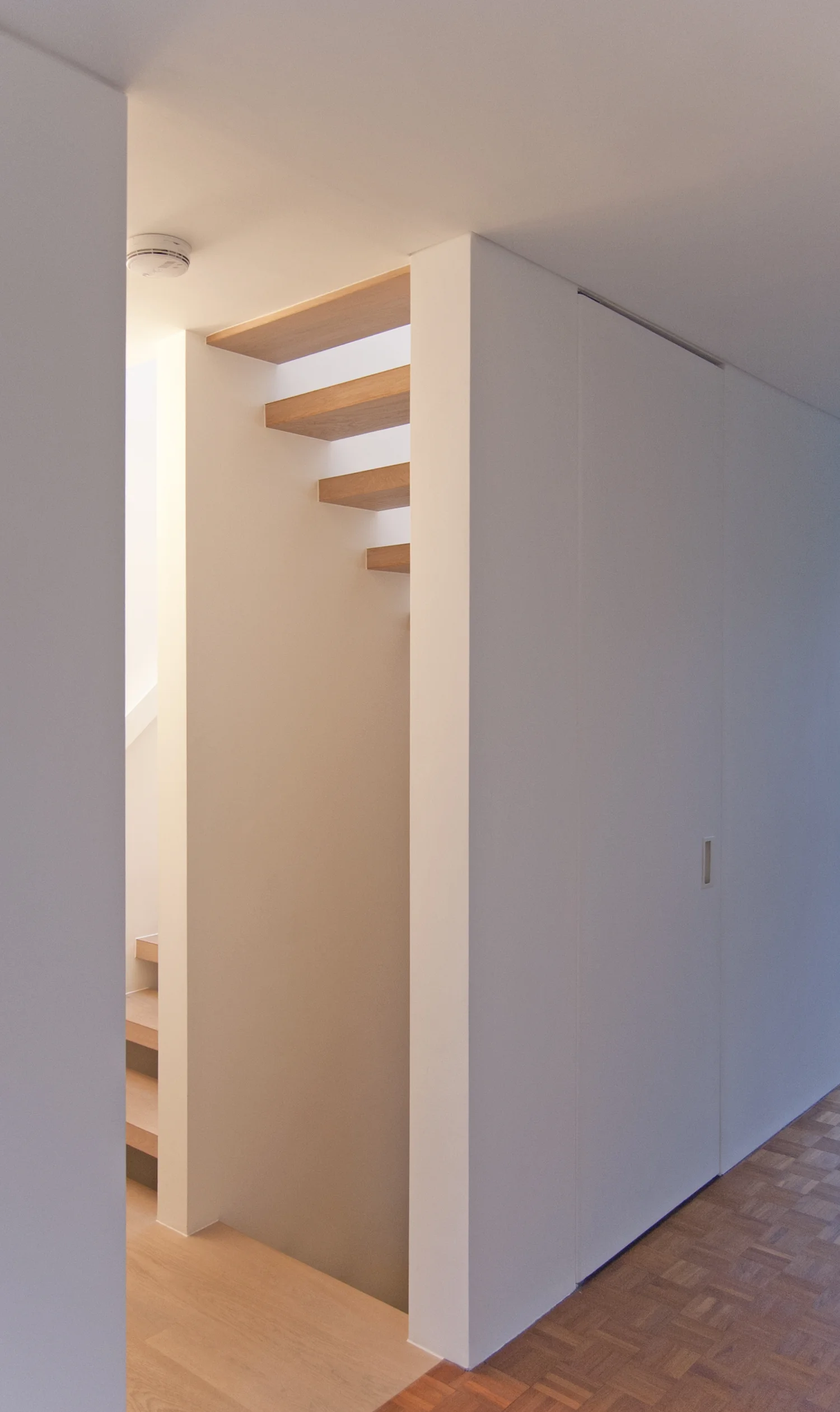 Architect-designed refurbishment of a mid-century terrace house in ...