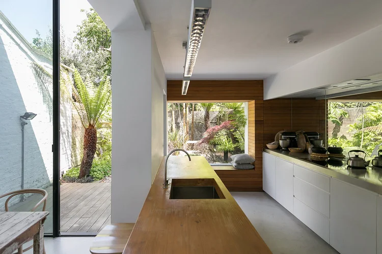 Intersect House — WILLIAM TOZER Associates