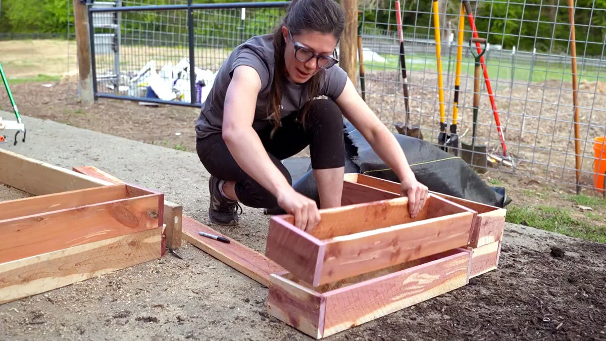 Easy DIY Planter Box (With FREE Plans!) — Anne of All Trades