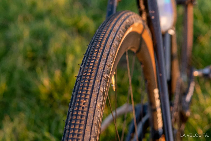 Panaracer GravelKing SK 700c x 35 mm and 650b x 48 mm review - LA VELOCITA.