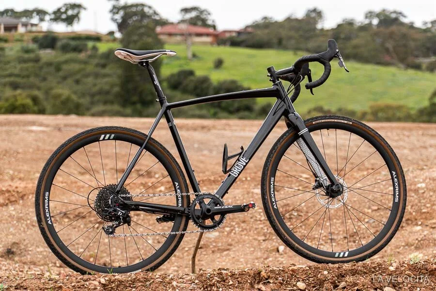 Choosing 650b Vs 700c wheels for gravel and adventure bikes - LA VELOCITA.