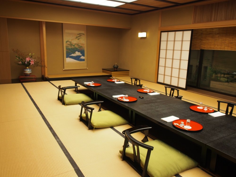 GEISHA ENTERTAINMENT IN TOKYO — TOKI