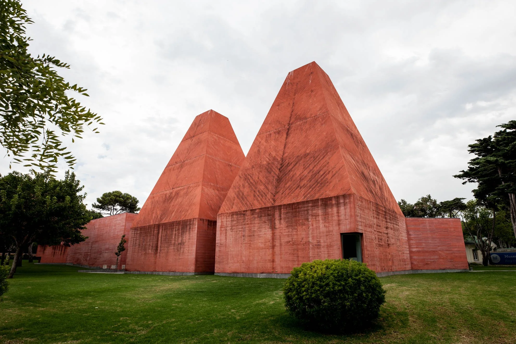 Portugal — Kelly Ryerson