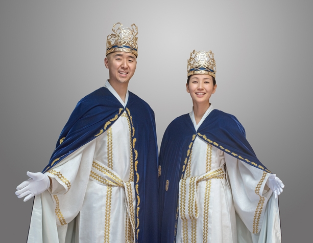 Hyung Jin Moon — Holy Blog — Yolande Brener