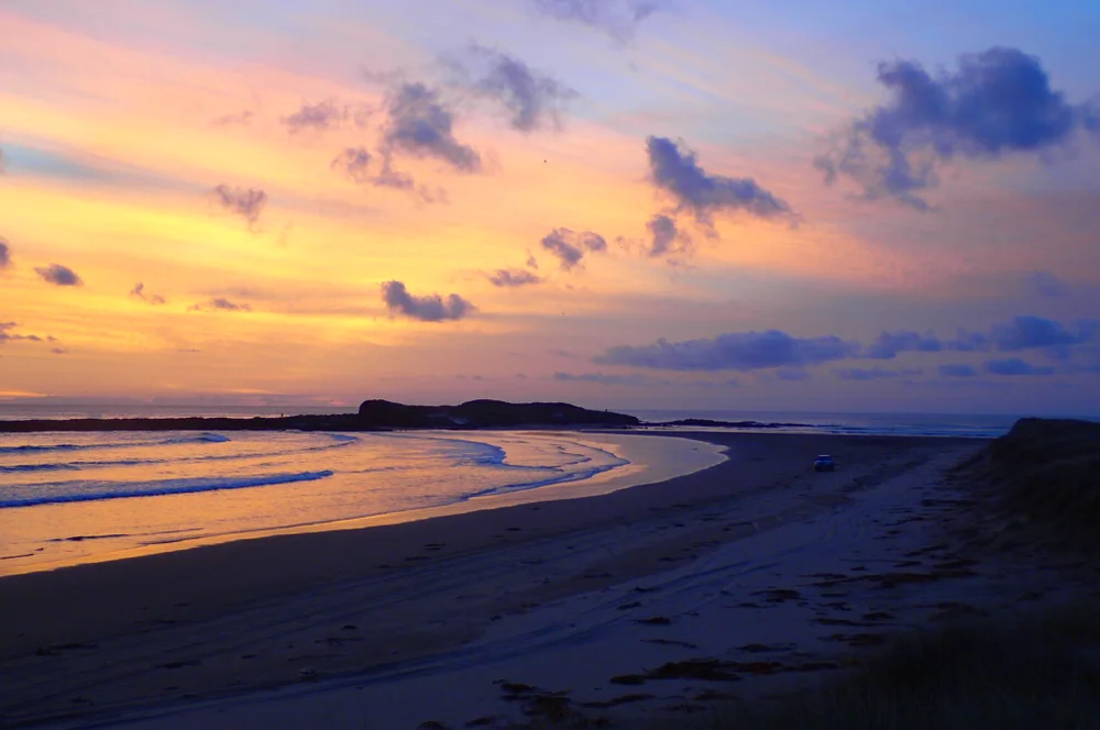 The most gorgeous sunset I’ve ever seen: 90 Mile Beach, New Zealand ...
