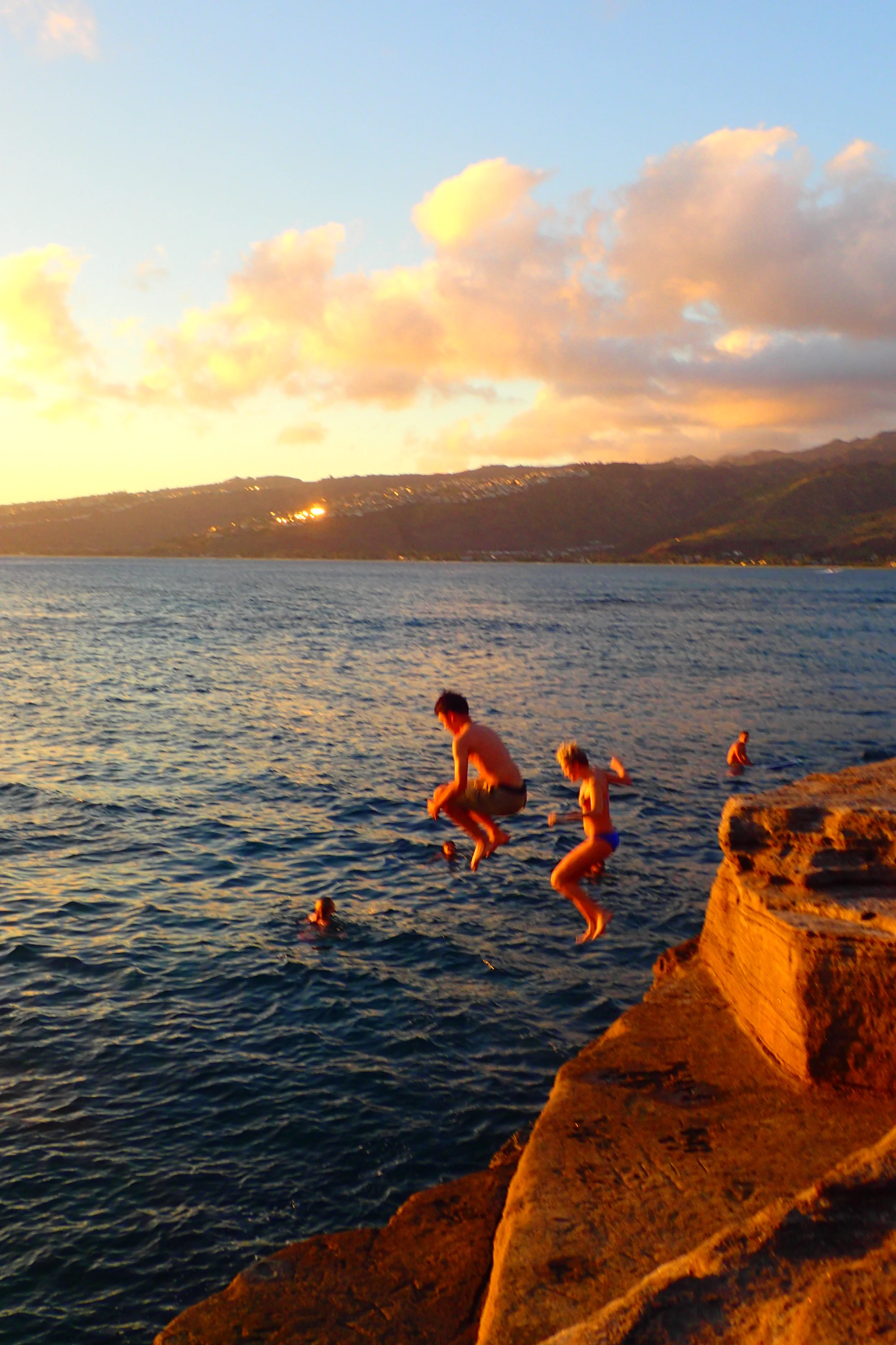 13 Free (or Under $10) Activities Near Waikiki — Deviating the Norm