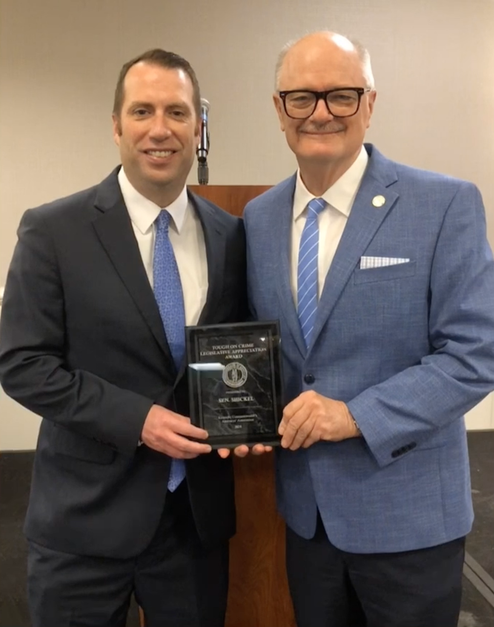 SENATOR JOHN SCHICKEL RECEIVES TOUGH ON CRIME AWARD — Kentucky Senate GOP