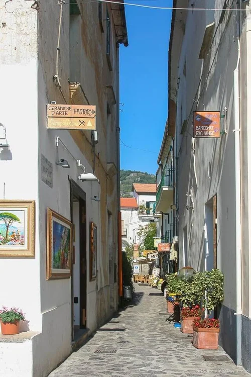 24 Enchanting Villages and Small Towns in Italy to Slow Travel ...