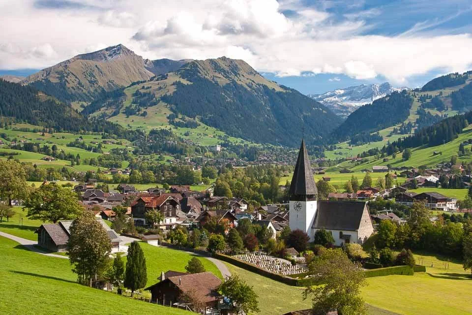 18 Enchanting Villages in Switzerland You Have To See to Believe ...