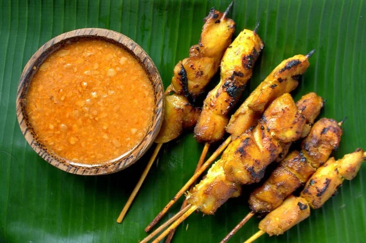 7 Bali Street Food Dishes and Where Locals Love to Eat Them ...