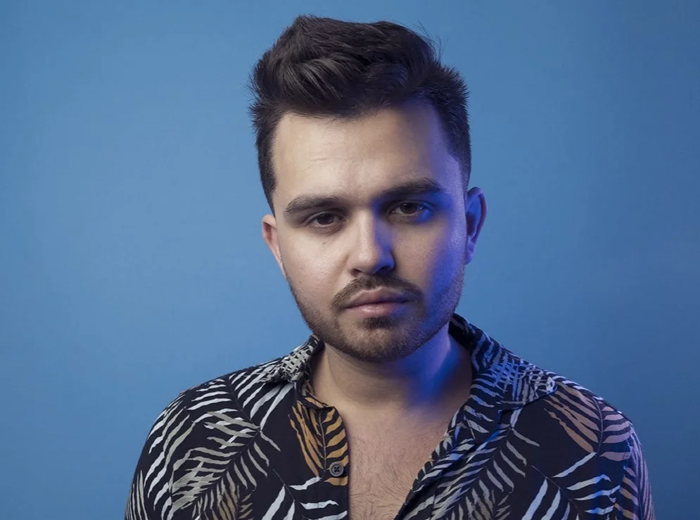 Interview: Latin Pop Singer-Songwriter Matias Discusses His Hit Single ...