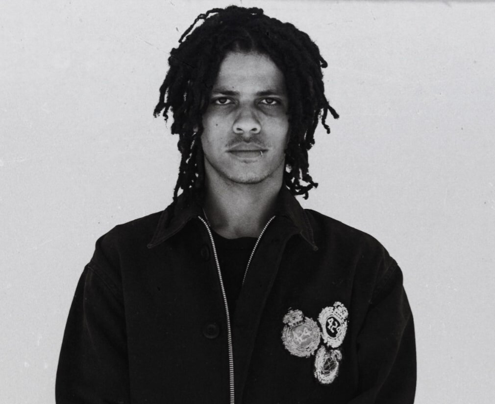 Miami Based Artist GARZI Releases His New EP "STUCK IN THE MIDDLE ...