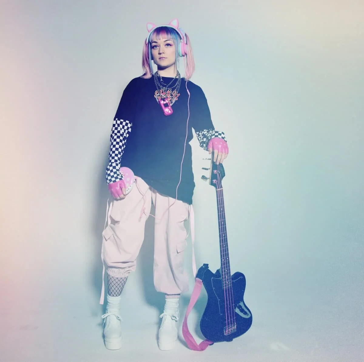 Chaos Pop Enigma Elliot Lee Unveils Her New Song "GoodBadUgly ...