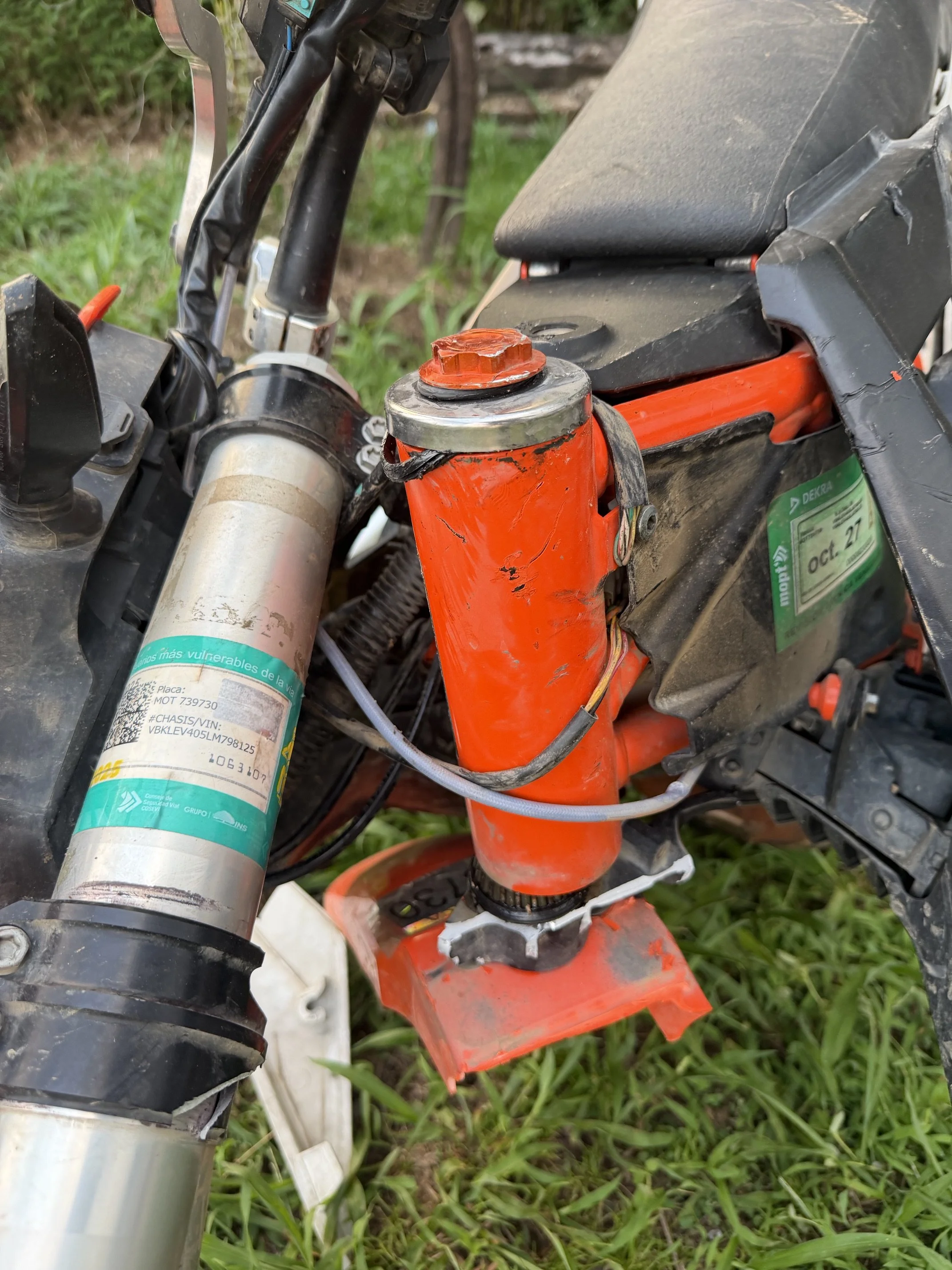 DEEP TROUBLE: Runaway Motorcycle on a Costa Rica Mountain Road ...