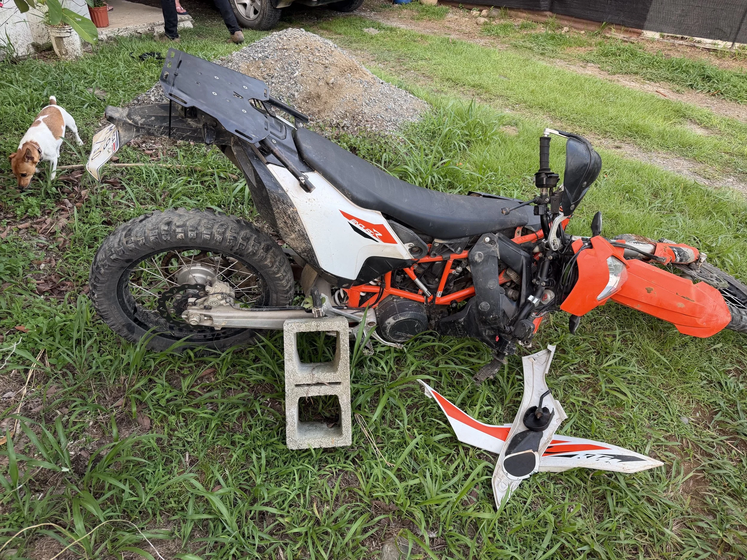 DEEP TROUBLE: Runaway Motorcycle on a Costa Rica Mountain Road ...