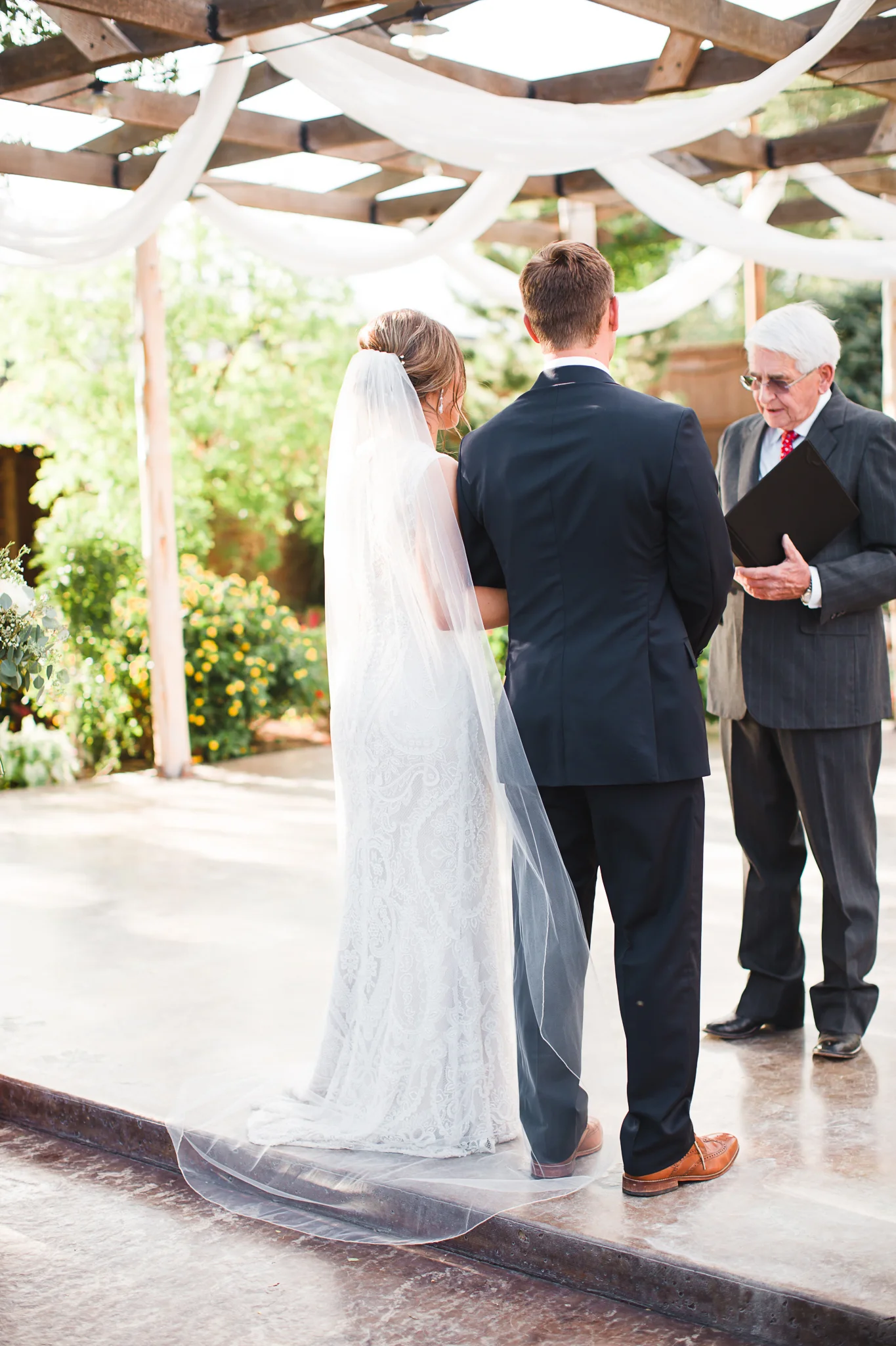 Celia + Blake | Wedding at The Resplendent Garden in Amarillo, Texas ...