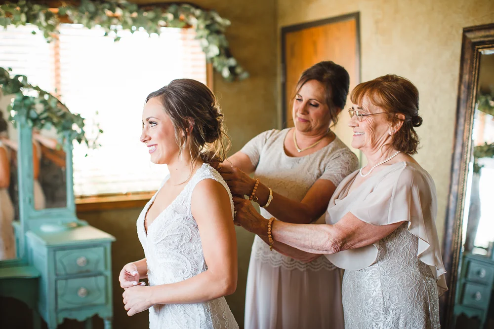 Celia + Blake | Wedding at The Resplendent Garden in Amarillo, Texas ...
