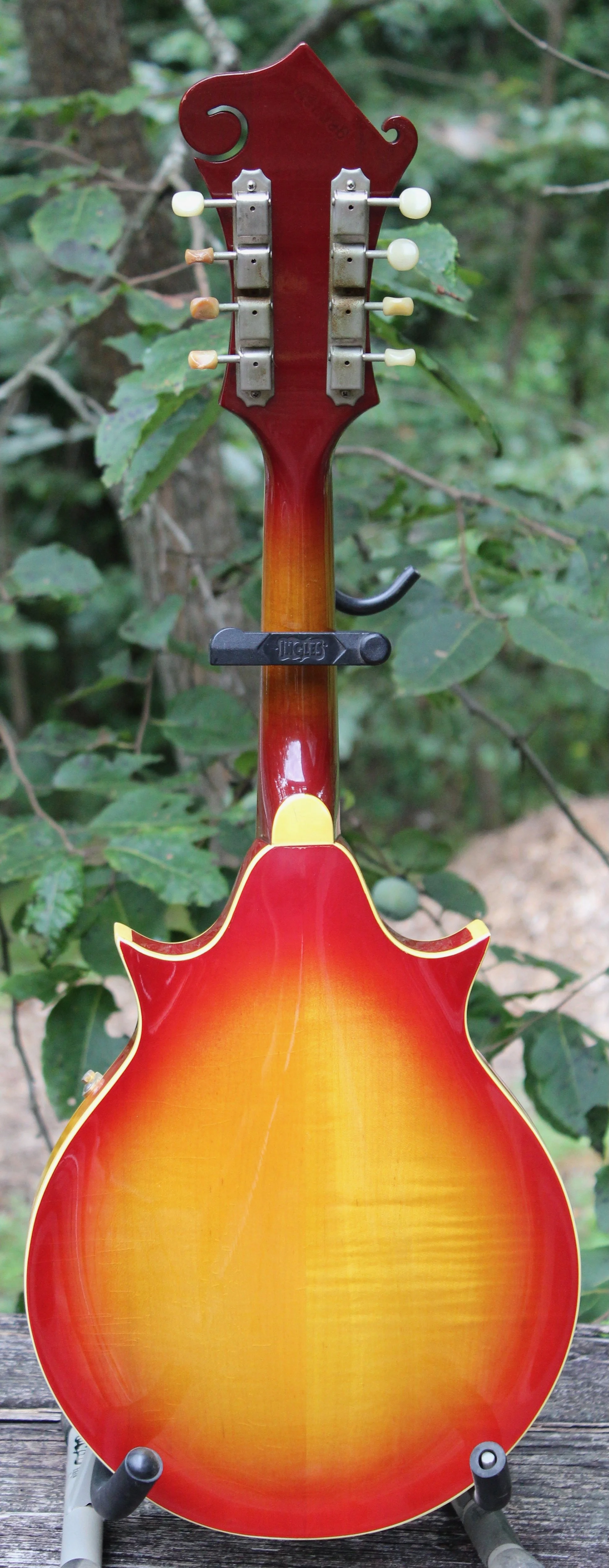 Gibson 67A5 — Mandolin Central