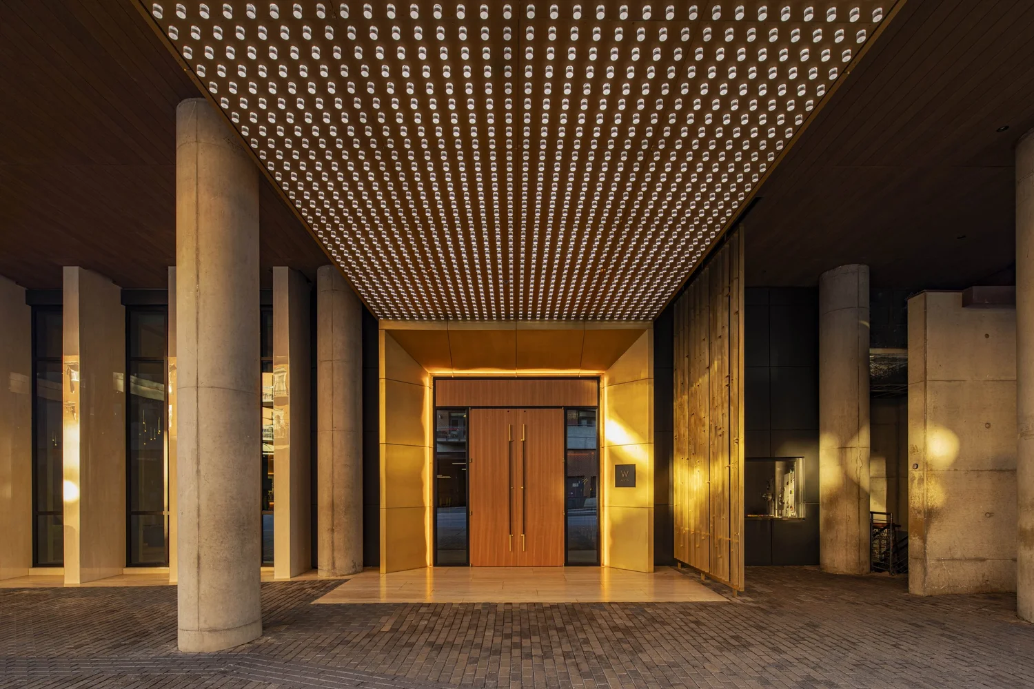 W AUSTIN RENOVATION — BLUR Workshop