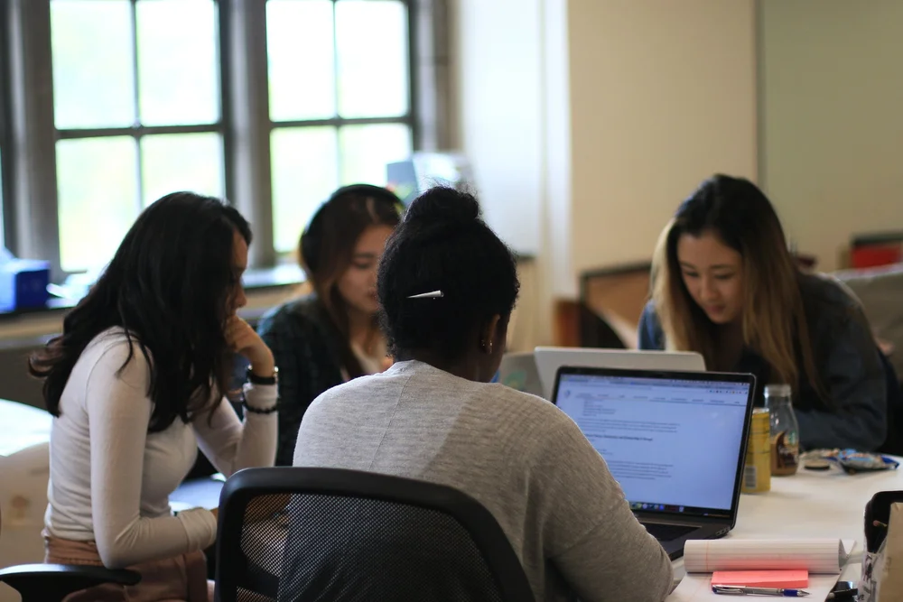 4. APPLY NOW — Spectator Publishing Company