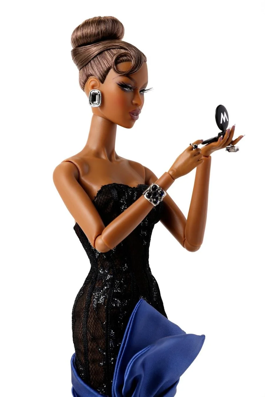 The 5th and final W Club doll is Toast To Us Adèle Makéda! — Fashion ...