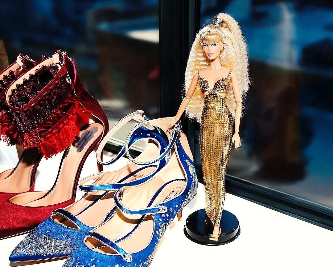 Everybody’s saying Claudia Schiffer is the real Barbie, so Mattel made ...