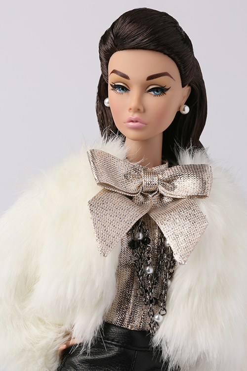 The second W Club doll for 2018 is a Split Decision: two Poppy Parker ...