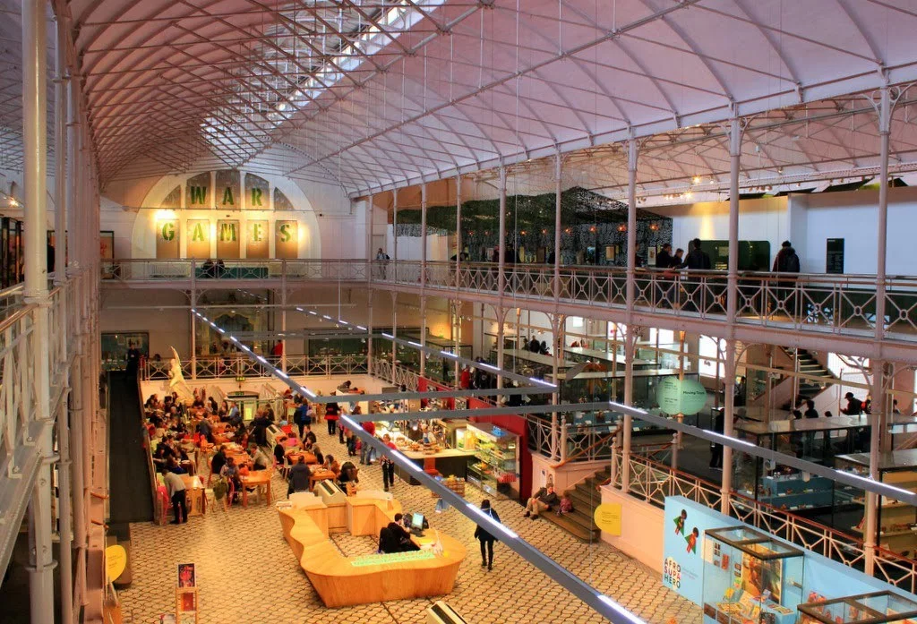 Sybarites — The Fashion Doll Chronicles — Fashion Doll Chronicles